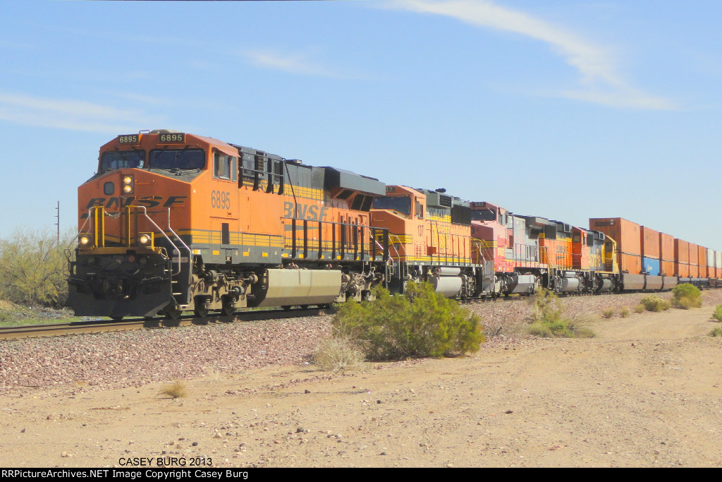 BNSF 6895